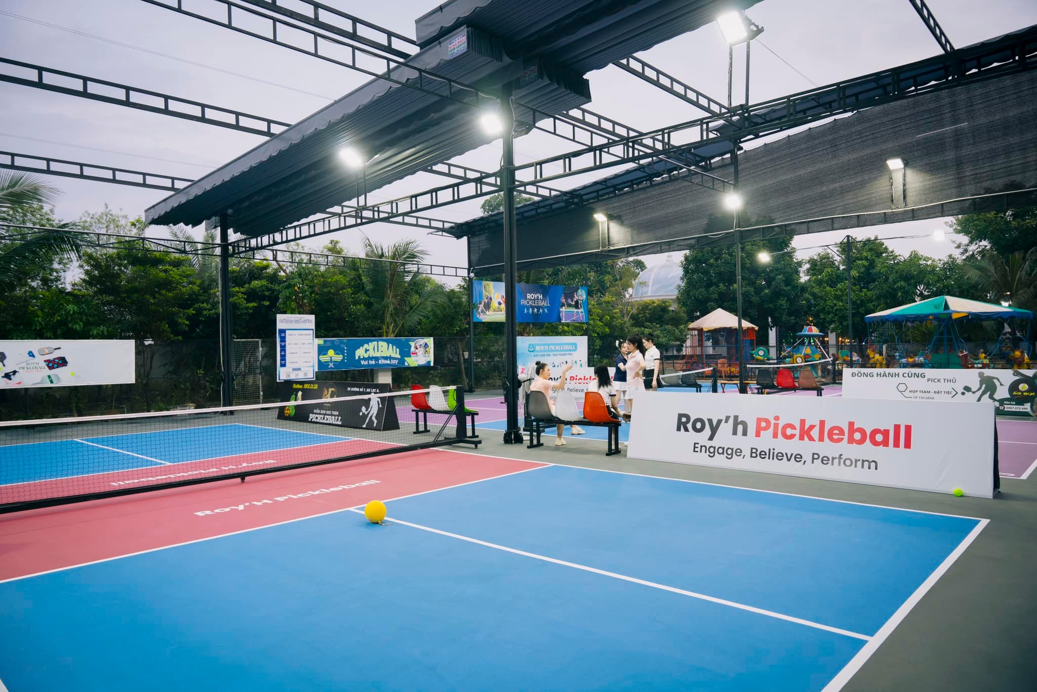 Roy’H PickleBall Club - Sân Pickleball | OnePickleball